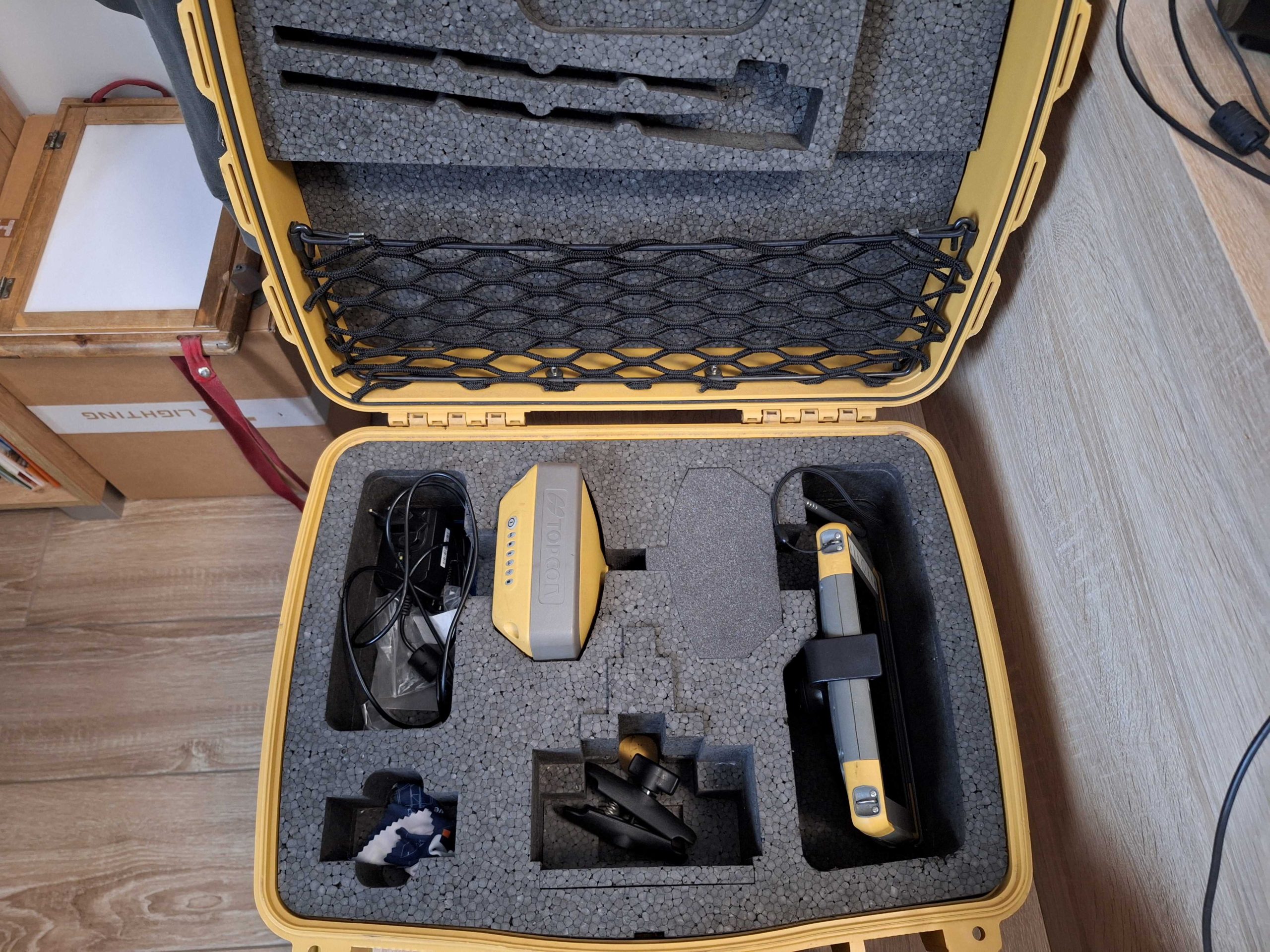 TOPCON HIPER VR year of production 2019 + FC5000 controller - Geosell.eu